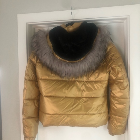 La Coalition | Jackets & Coats | Metallic Gold Puffer Hooded Jacket ...